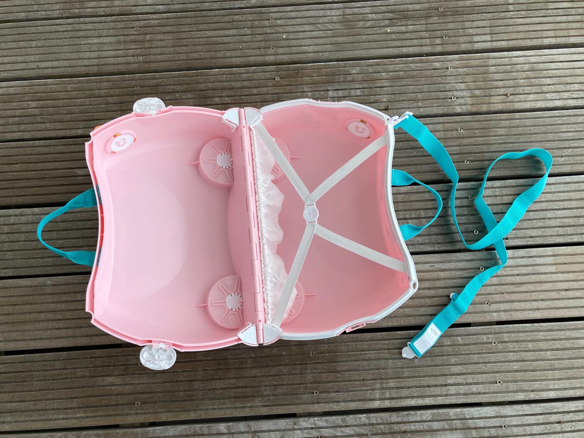 New Kids Ride-On Suitcase in Pink by Trunki - Suzi Lewiz